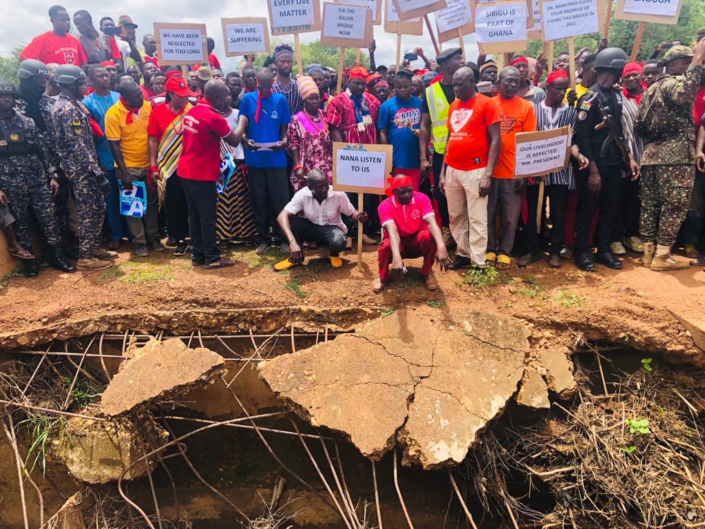 Sirigu residents protest over broken bridge, vow to go naked if it isn ...